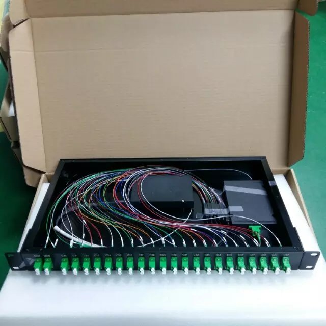 DWDM Filter 80 Channel Mux Demux , Fiber Optic DWDM Multiplexer Low PDL